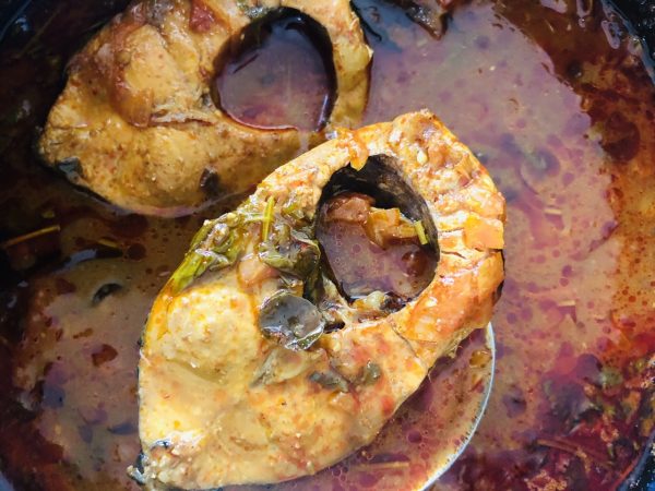 Andhra Fish Curry Recipe | Chepala Pulusu (step by step pics )